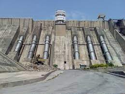 Salal is the hydro power project in: / सलाल पनबिजली परियोजना है ...